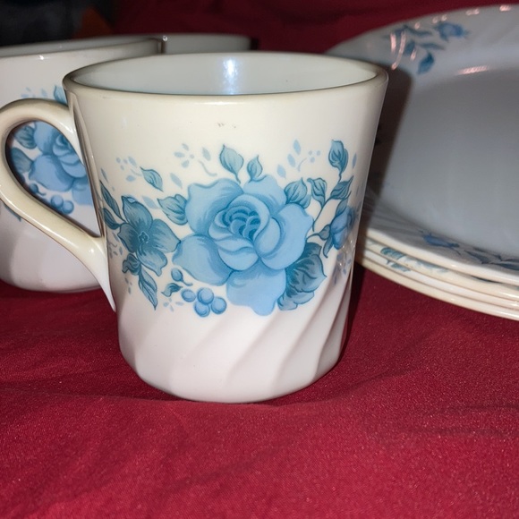 Corelle | Dining | Rare Vintage Corelle Blue Velvet Blue Rose Set Of ...